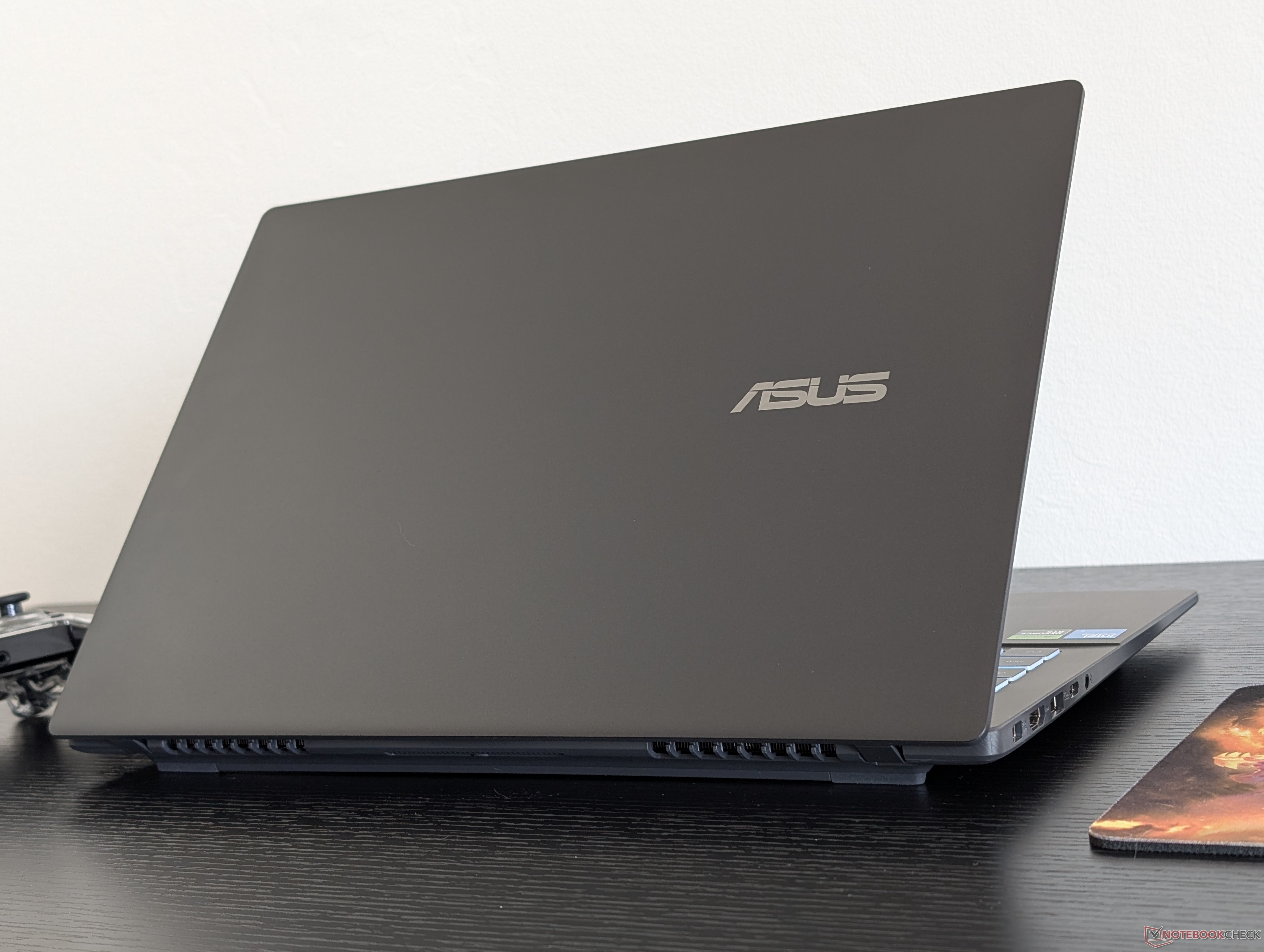 El nuevo Asus V16 ofrece una buena relación calidad-precio por menos de ...