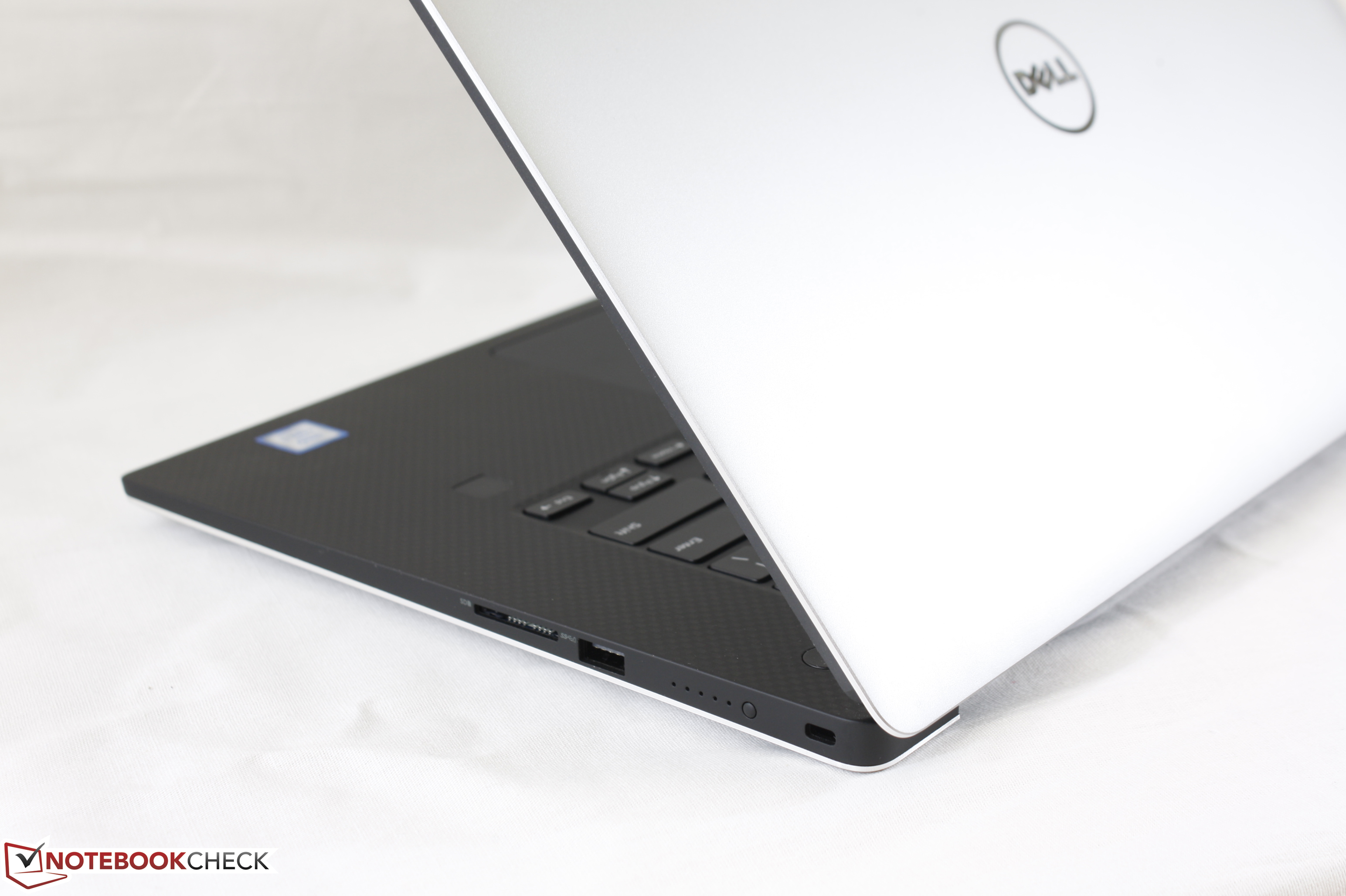 Breve análisis del Dell XPS 15 9560 (i7-7700HQ, UHD) - Notebookcheck.org