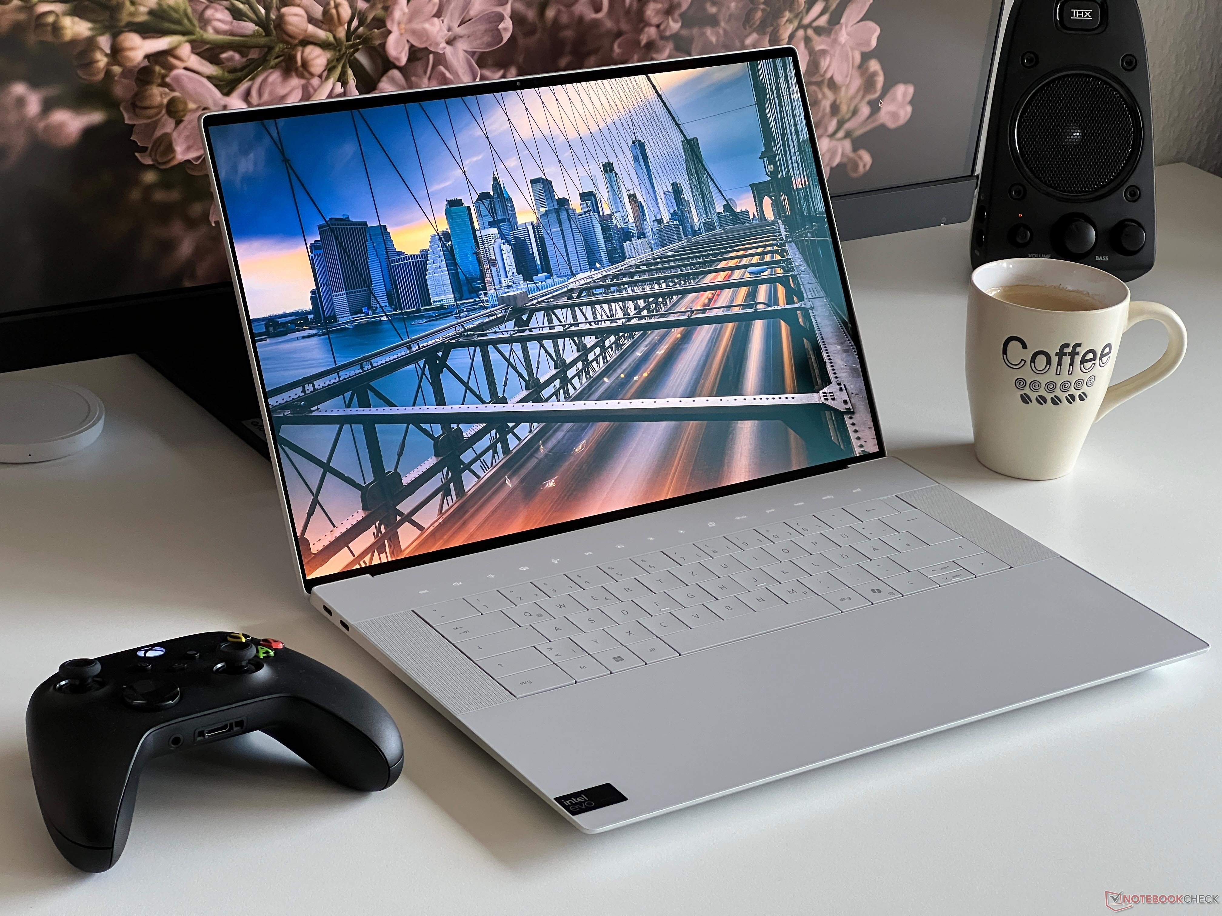 Análisis del Dell XPS 16 9640 - El portátil multimedia con OLED 4K y ...
