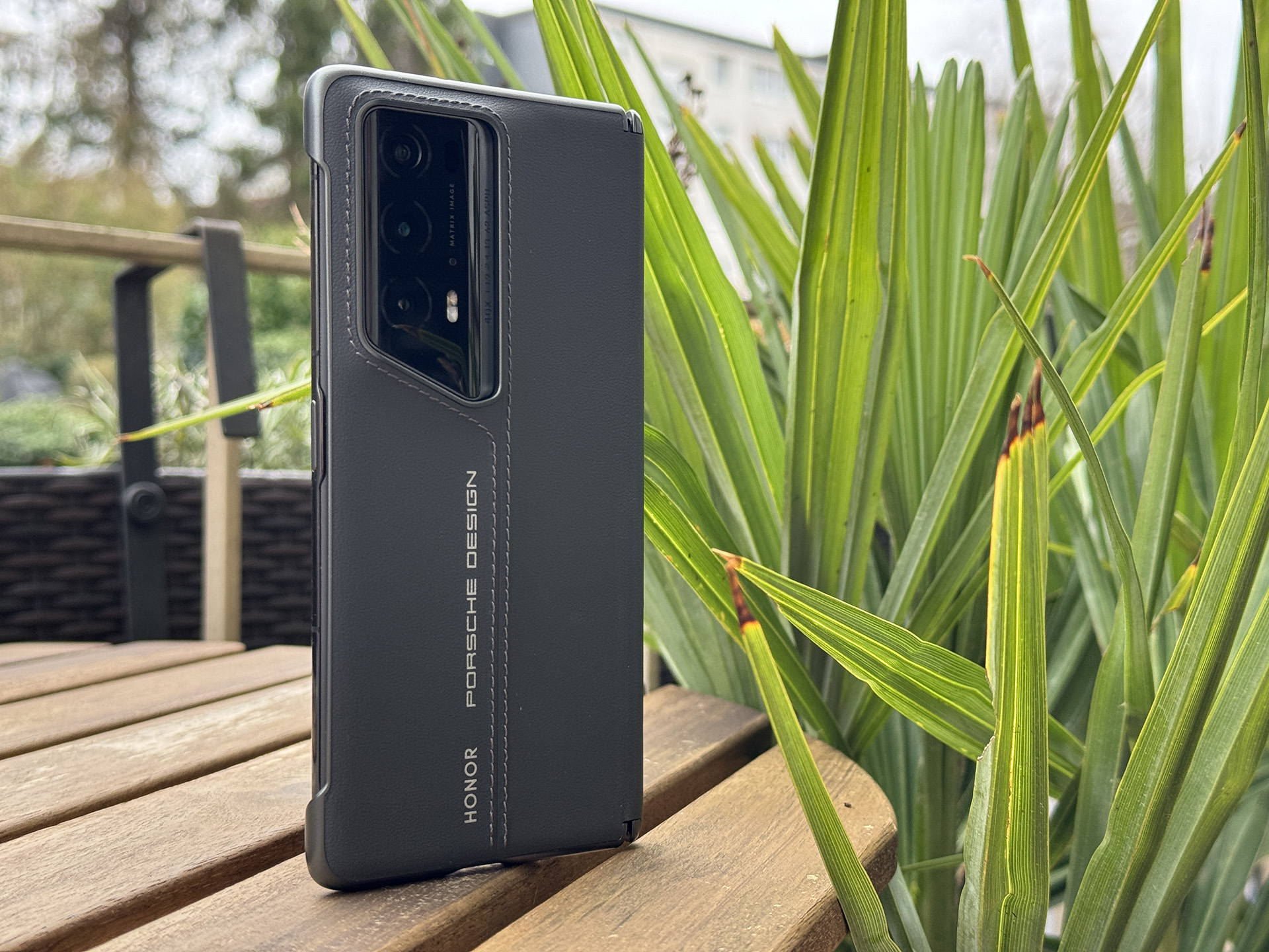 Porsche Design Review| Honor Magic V2 RSR - Elegante plegable con un toque deportivo ...