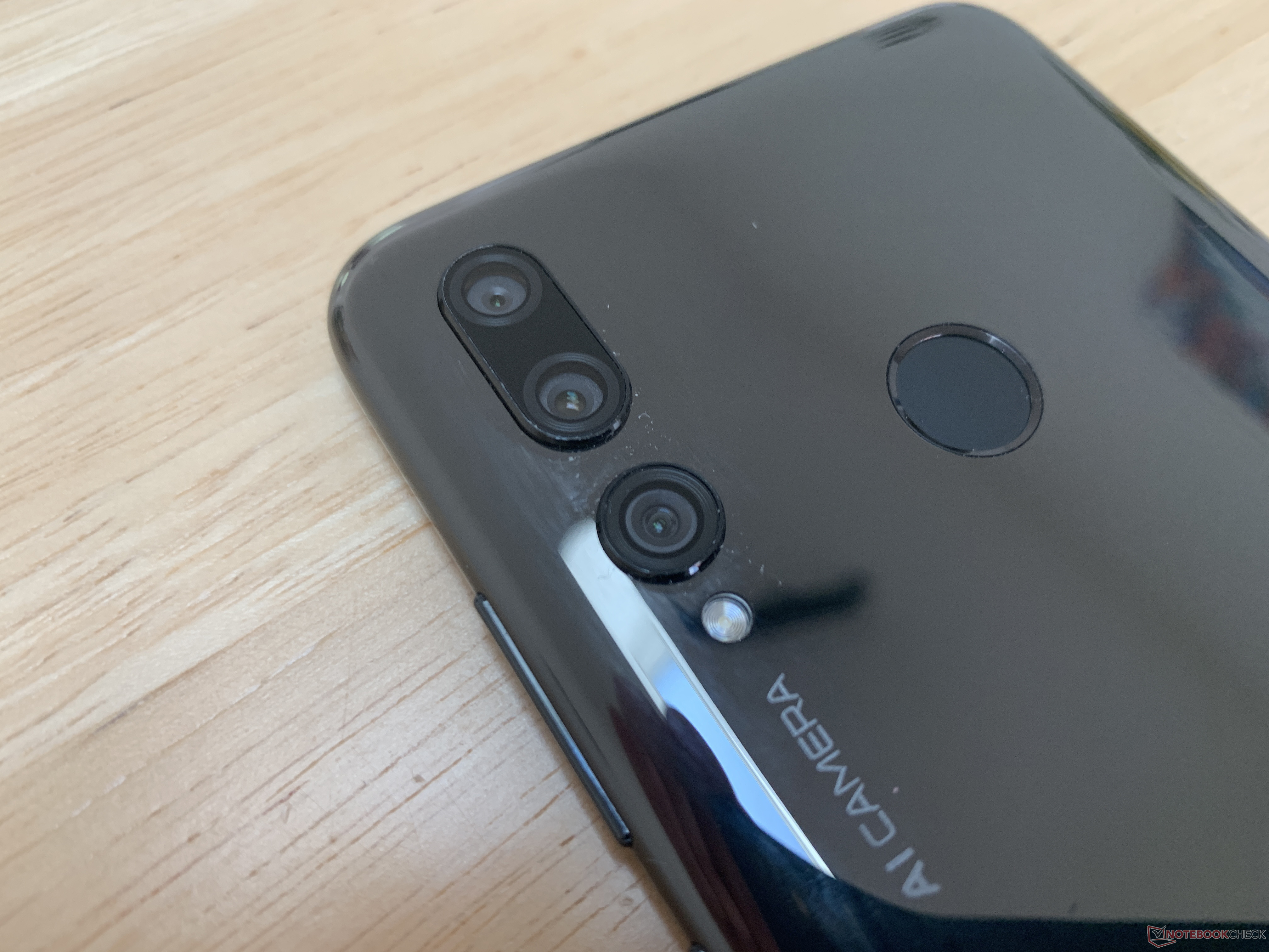 Review del Smartphone Huawei P Smart Plus 2019 - Notebookcheck.org