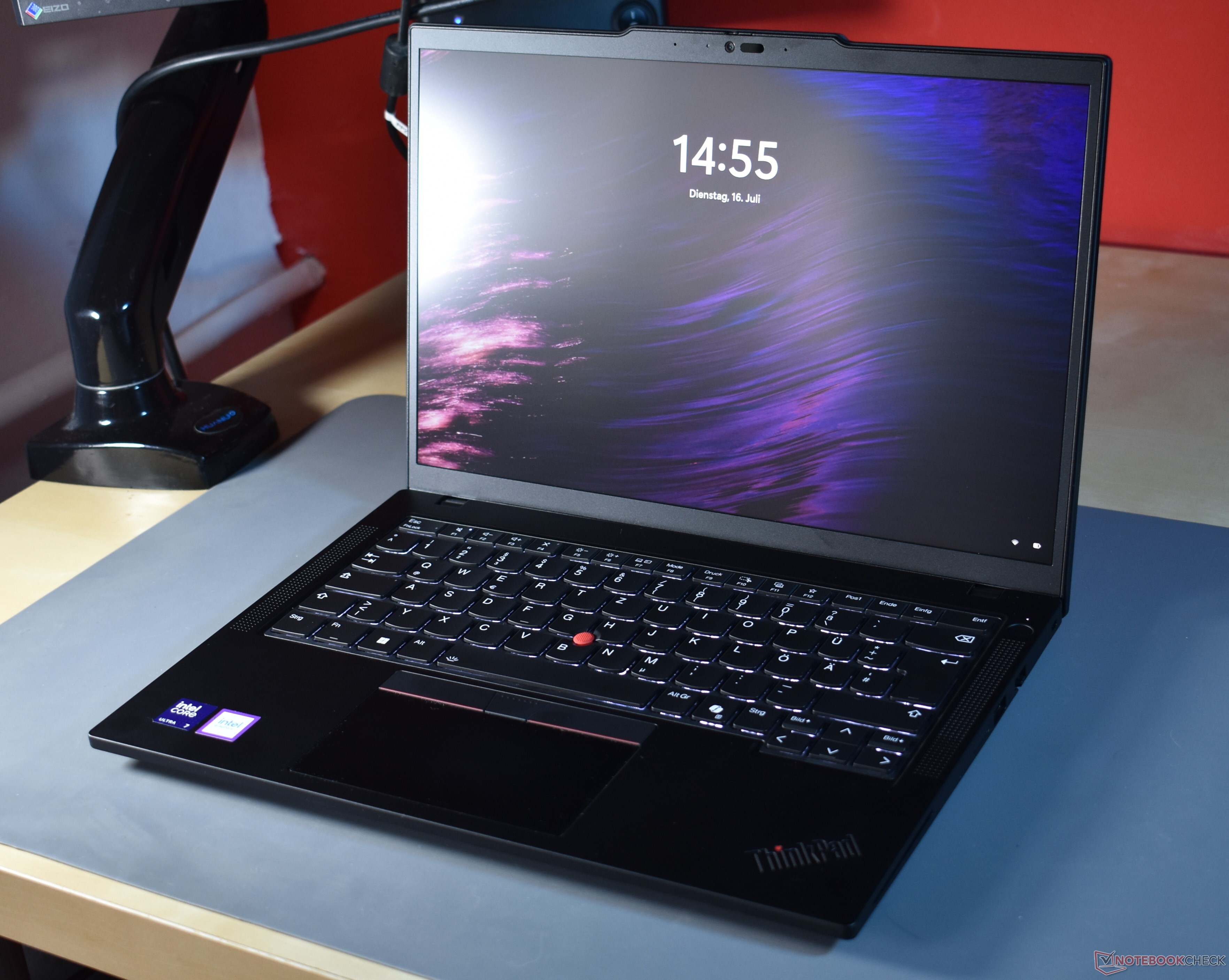 Análisis del portátil Lenovo ThinkPad T14 Gen 5 Intel: La RAM ampliable vuelve a la serie T ...