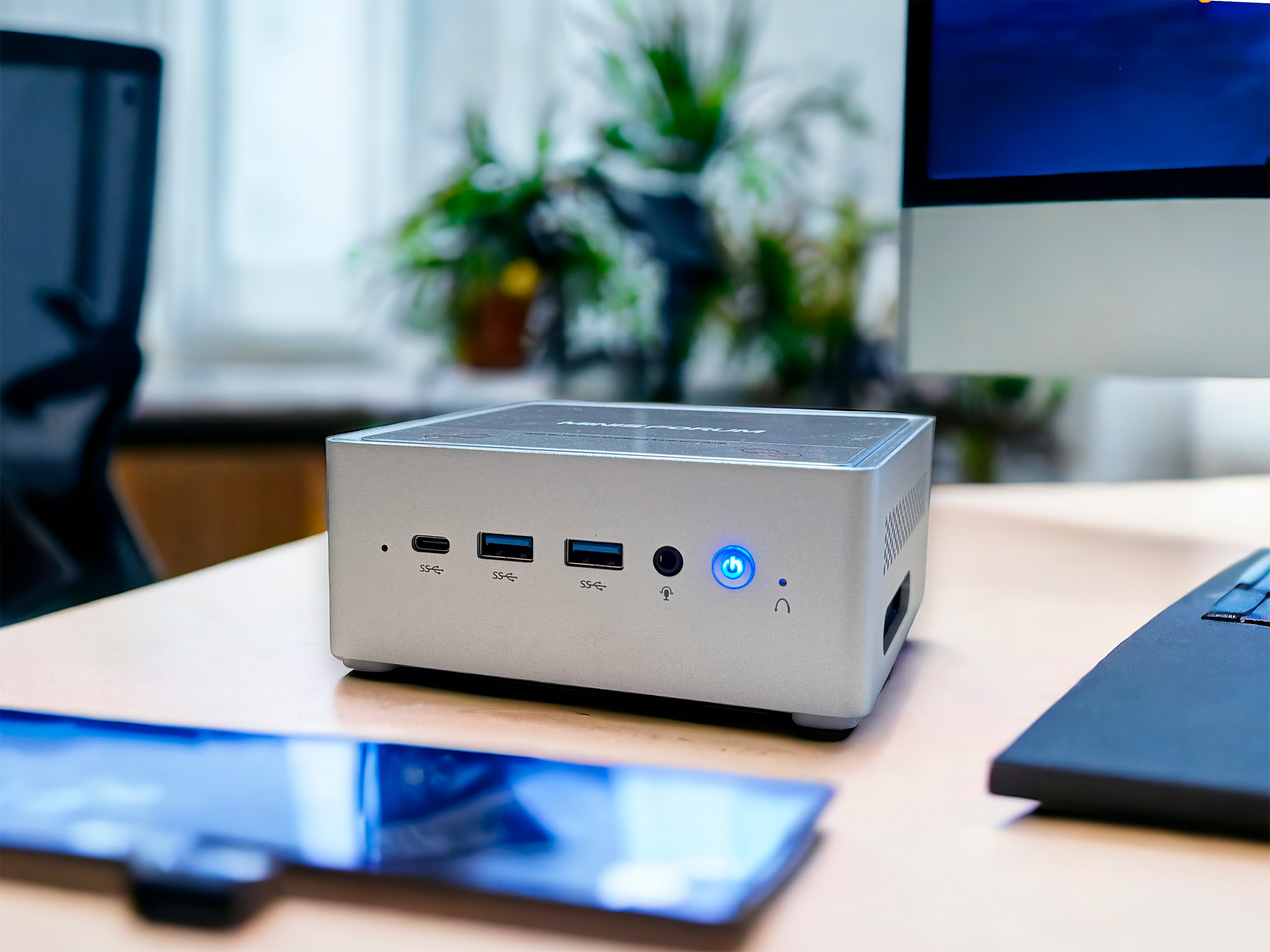 Análisis del Minisforum Venus Series NAB9: El mini PC con un Intel Core ...