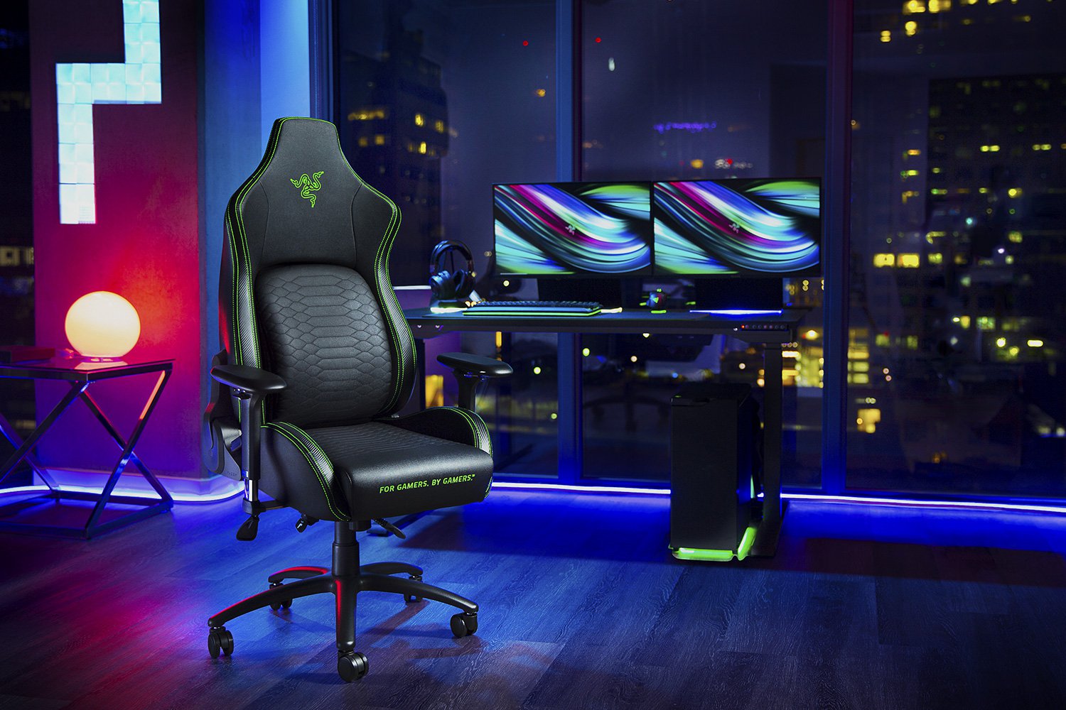Razer finalmente lanza el maletín de mini PC Tomahawk ITX ...