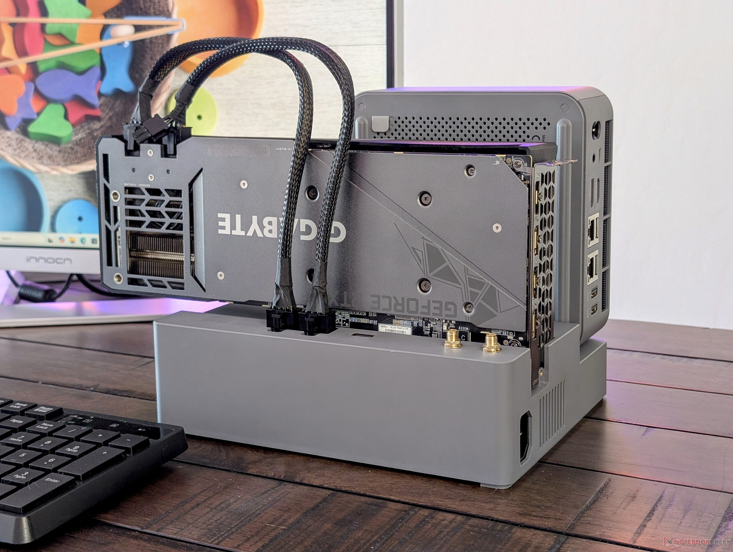La base para mini PC eGPU de Beelink con ranura PCIe de tamaño completo pasa a ser de código ...