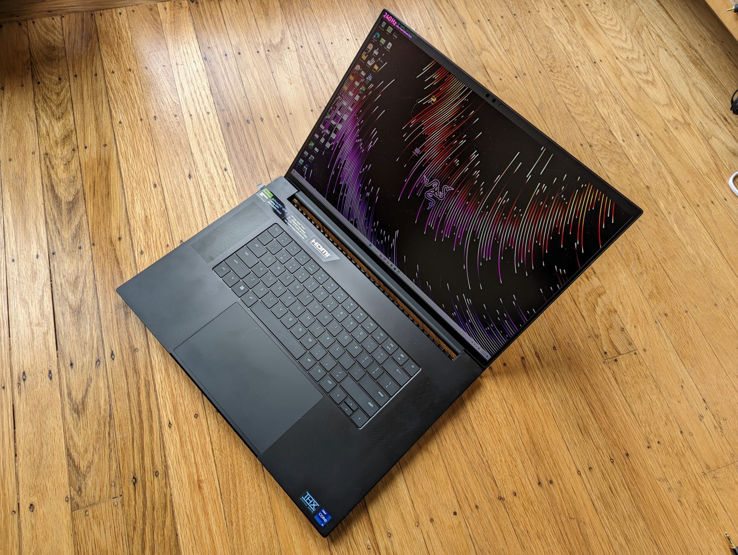 Análisis del portátil Razer Blade 18: Más pequeño que muchos portátiles para juegos de 17 ...