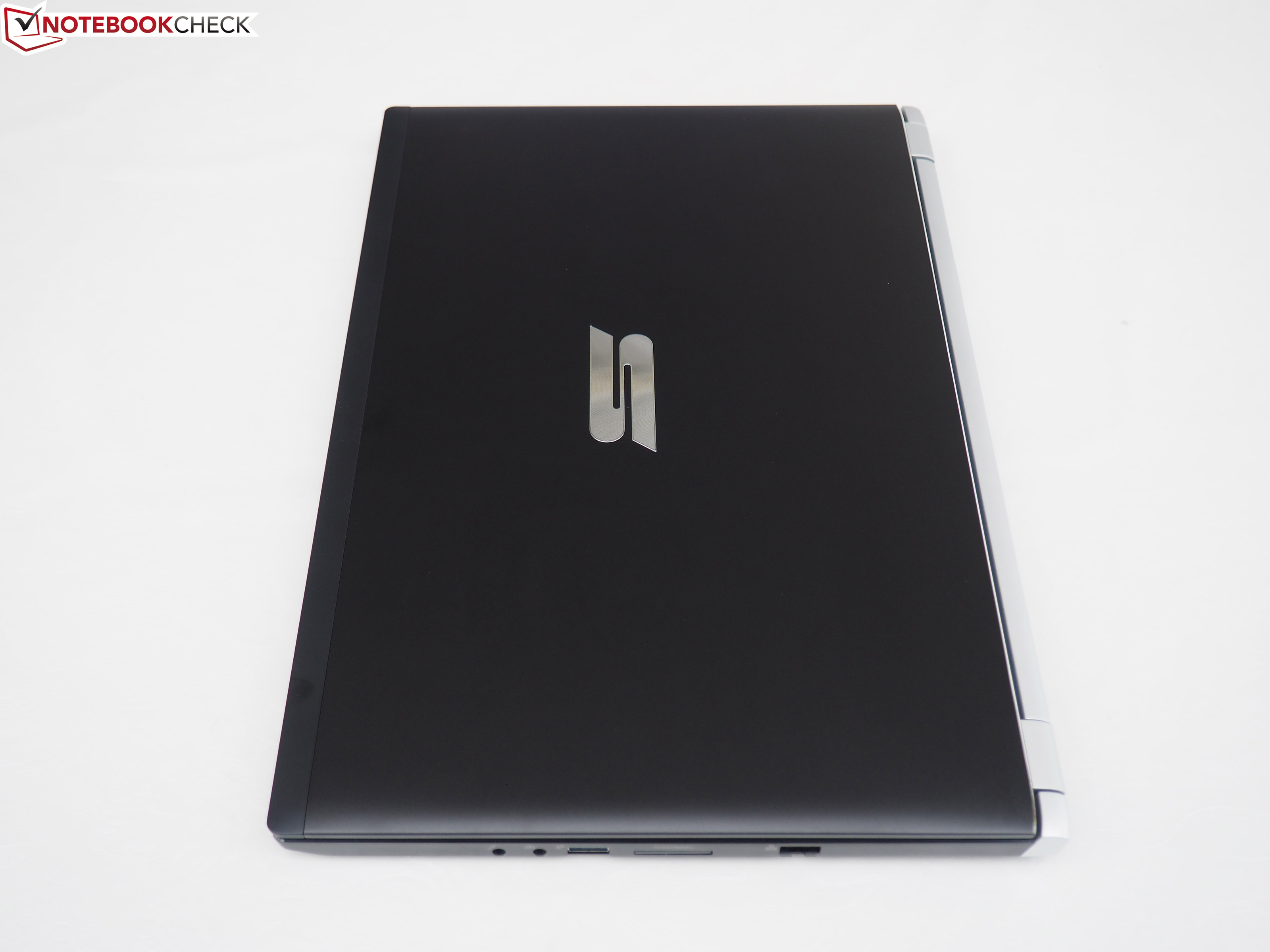 Análisis del Schenker Key 15 (Clevo P955HP6) - Notebookcheck.org