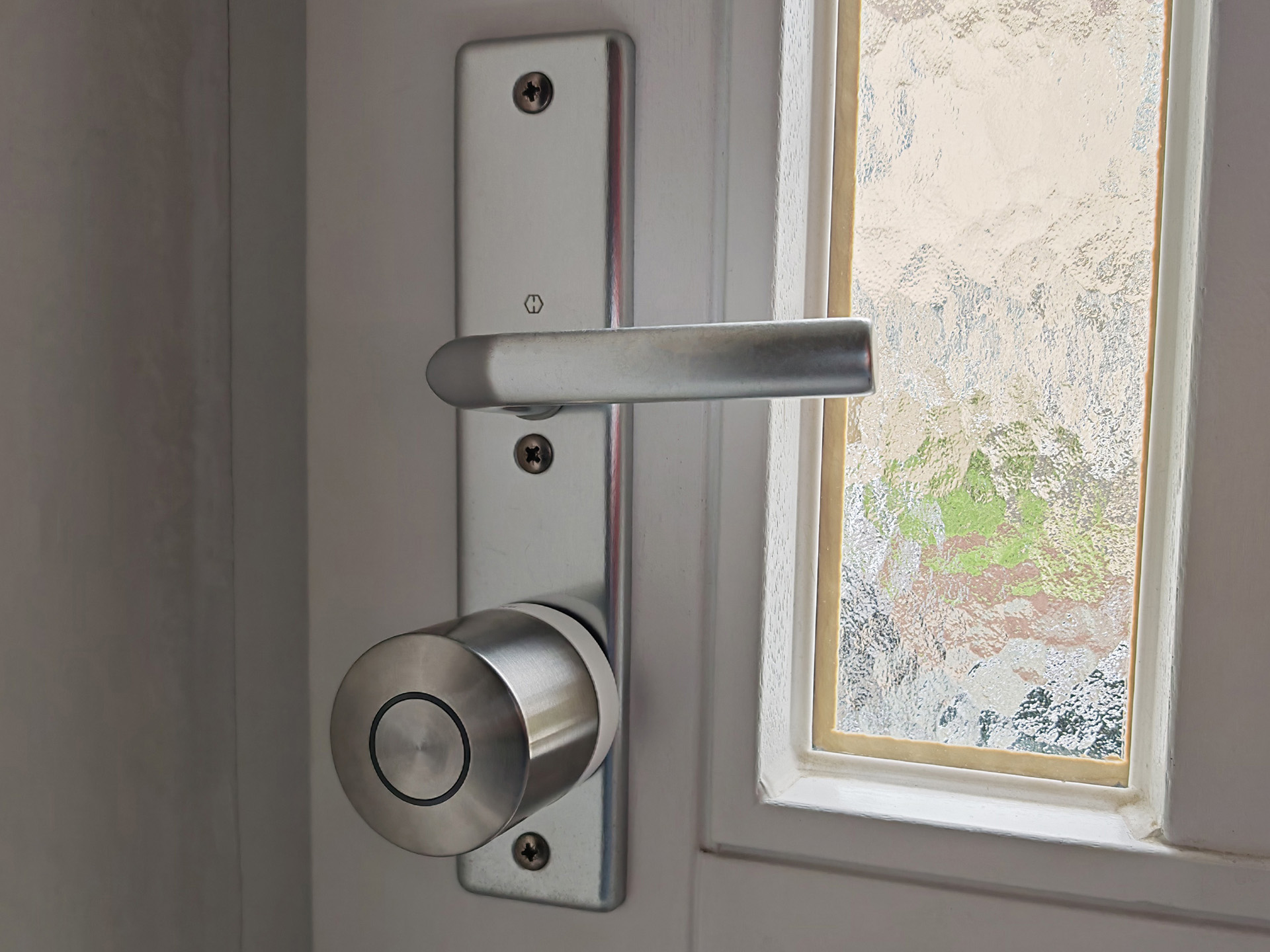 Cerradura de puerta con soporte Matter, cilindro universal y motor de ...