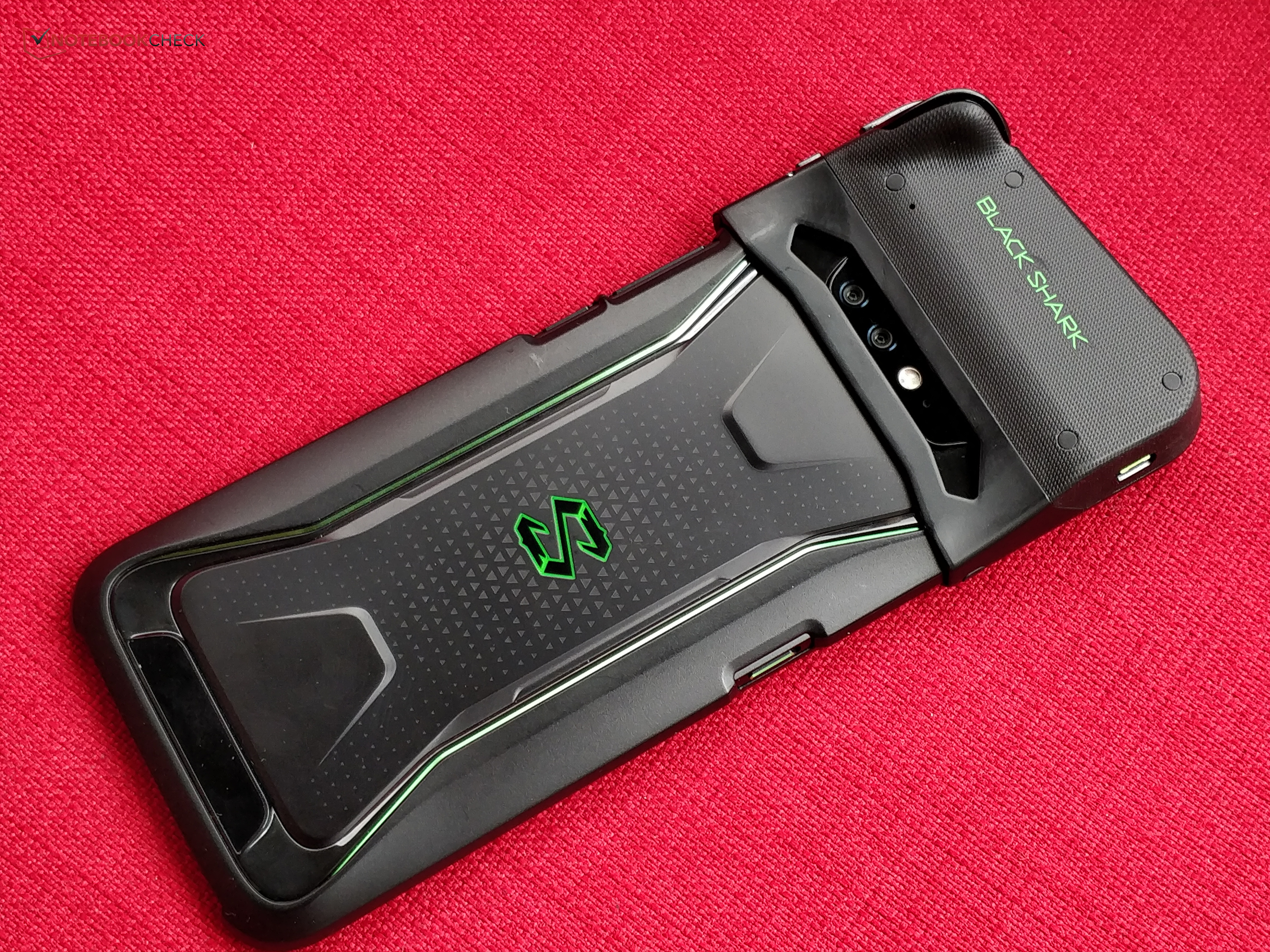 Review del Smartphone Xiaomi Black Shark - Notebookcheck.org
