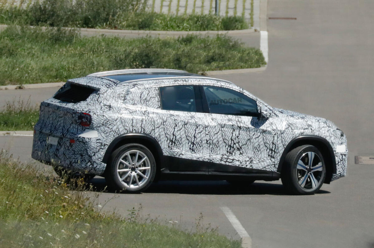 Mercedes GLA: El nuevo SUV compacto será eléctrico a partir de 2026 e ...
