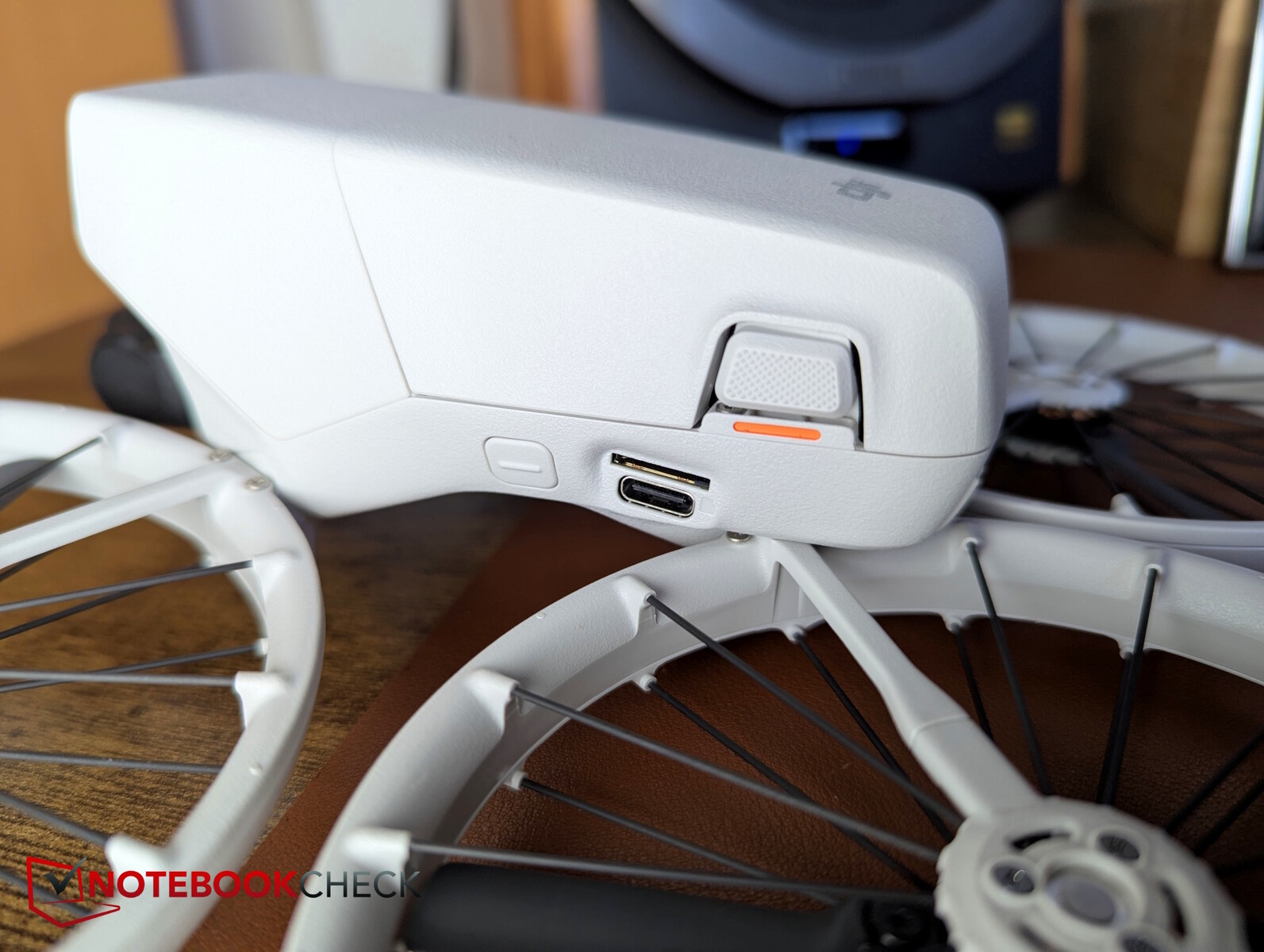 Reseña del DJI Flip: Un dron con cámara plegable de 439 euros para ...