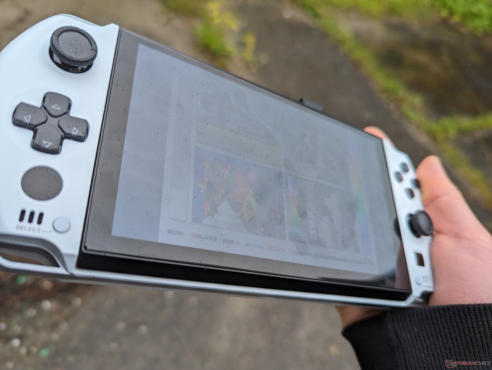 Análisis del PC de mano GPD Win 4: juegos a 1080p con Ryzen 7 en la ...