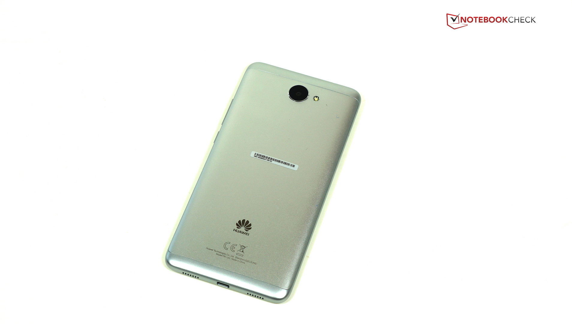 Breve análisis del Smartphone Huawei Y7 (2017) - Notebookcheck.org