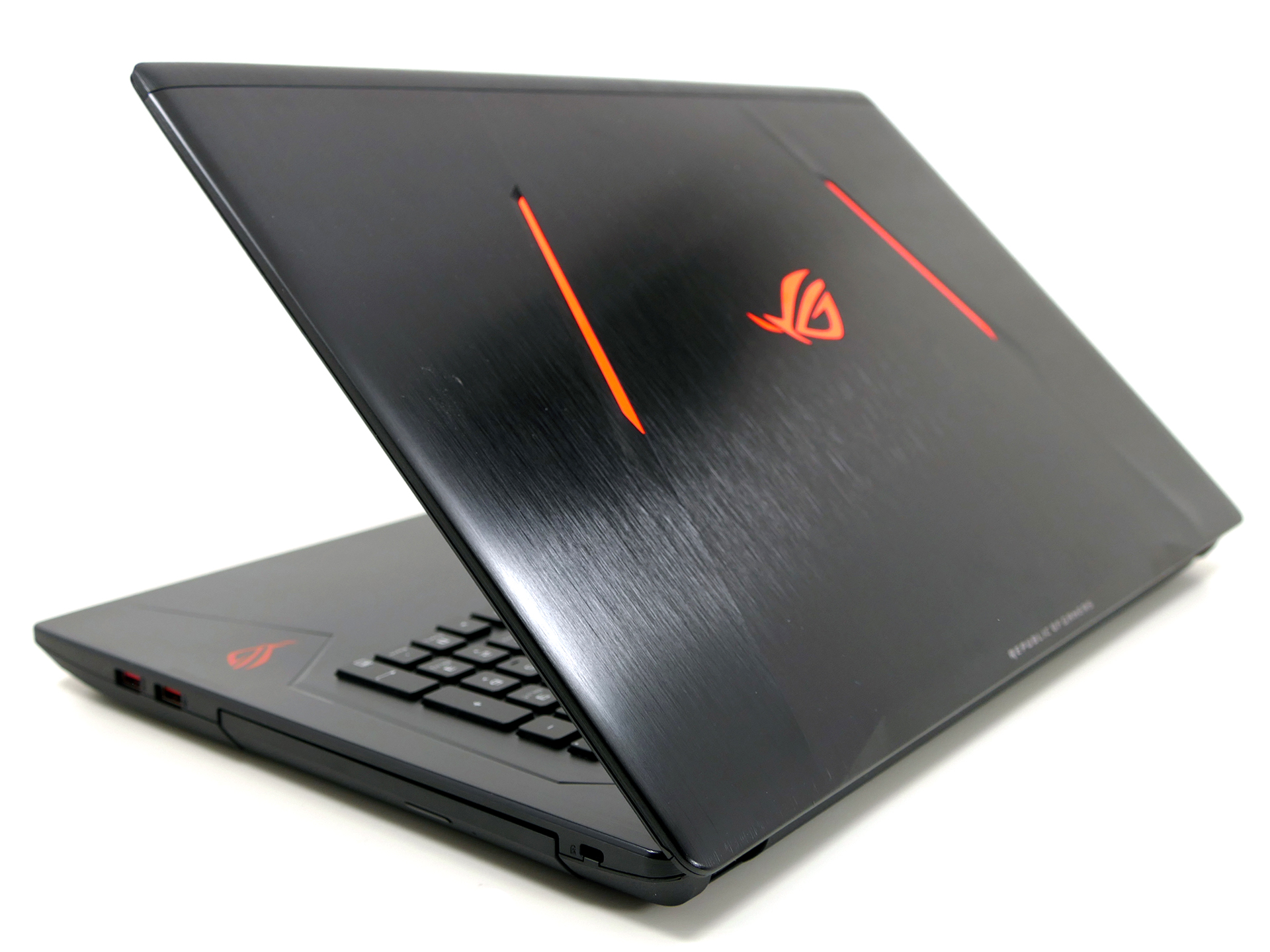 Asus Strix GL753VD-GC045T - Notebookcheck.org