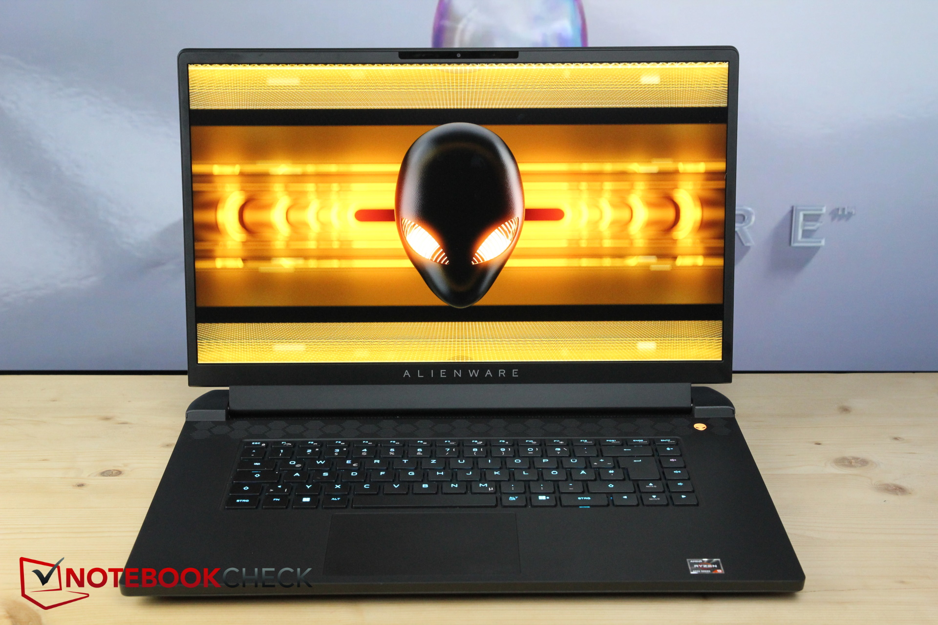 Alienware M17 R5 R9 6900hx Rx 6850m Xt